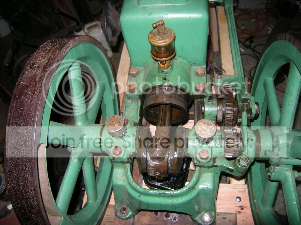 Gilson "Johnny On The Spot" 1-1/2 HP Gas Engine | Smokstak® Antique ...